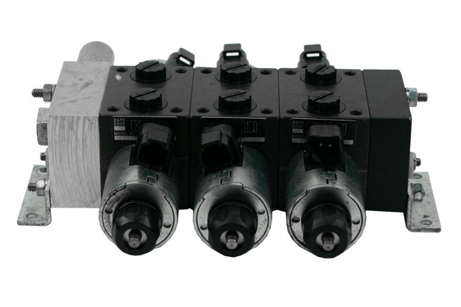 Miller In-Cab Control for Formula I Underlift | Zip's