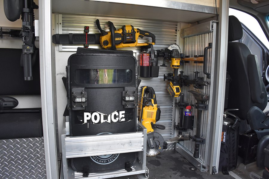 PAC Tool Mounts Single/Dual Gas/Oil Pocket Mount | Zip's