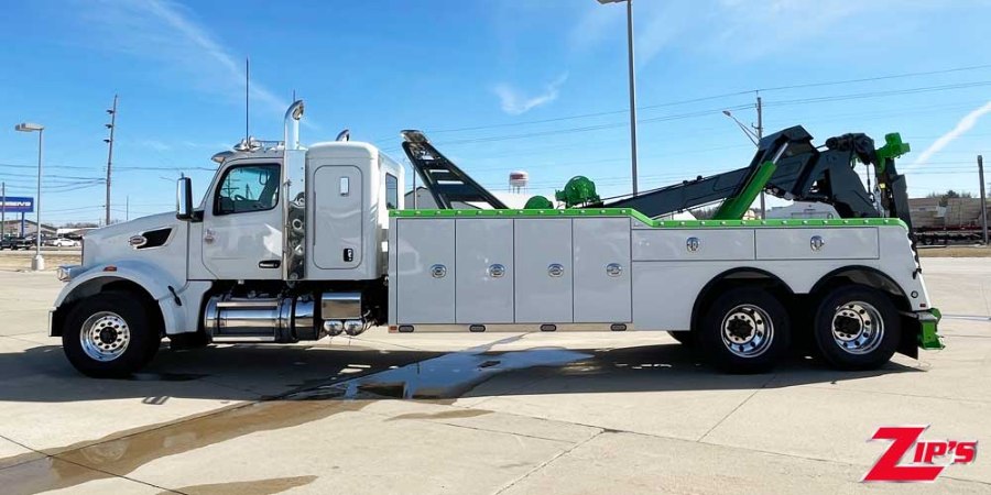 2025 Century 7035 35 Ton Wrecker, Peterbilt 567 w/48" Sleeper, 22311 ...